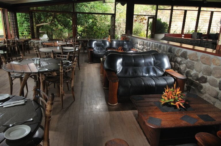 The Nuku Bar and Restaurant - Fiji's Suncoast - the land of endless summers